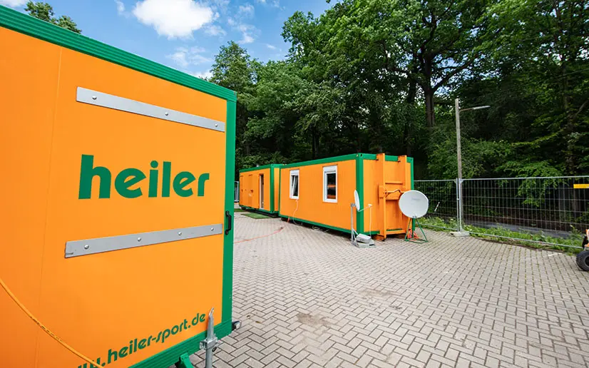 Montage - Karriere bei heiler Sportplatzbau